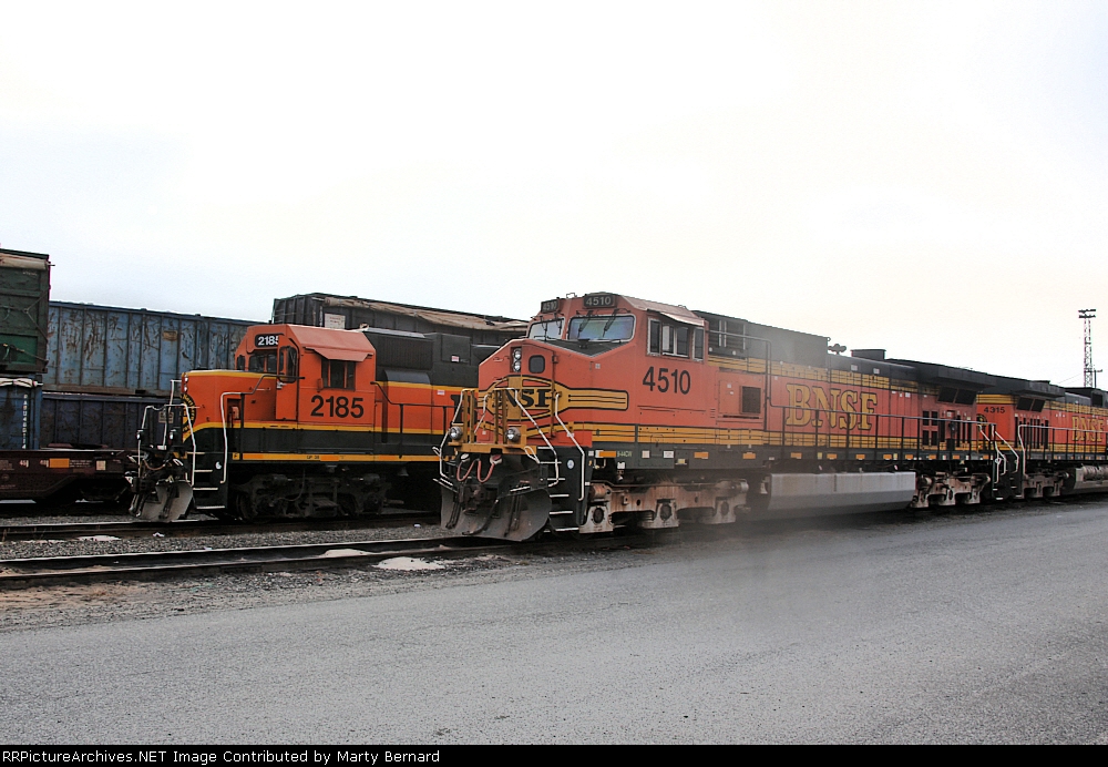 BNSF 2185 and 4510 in Balmer Yard